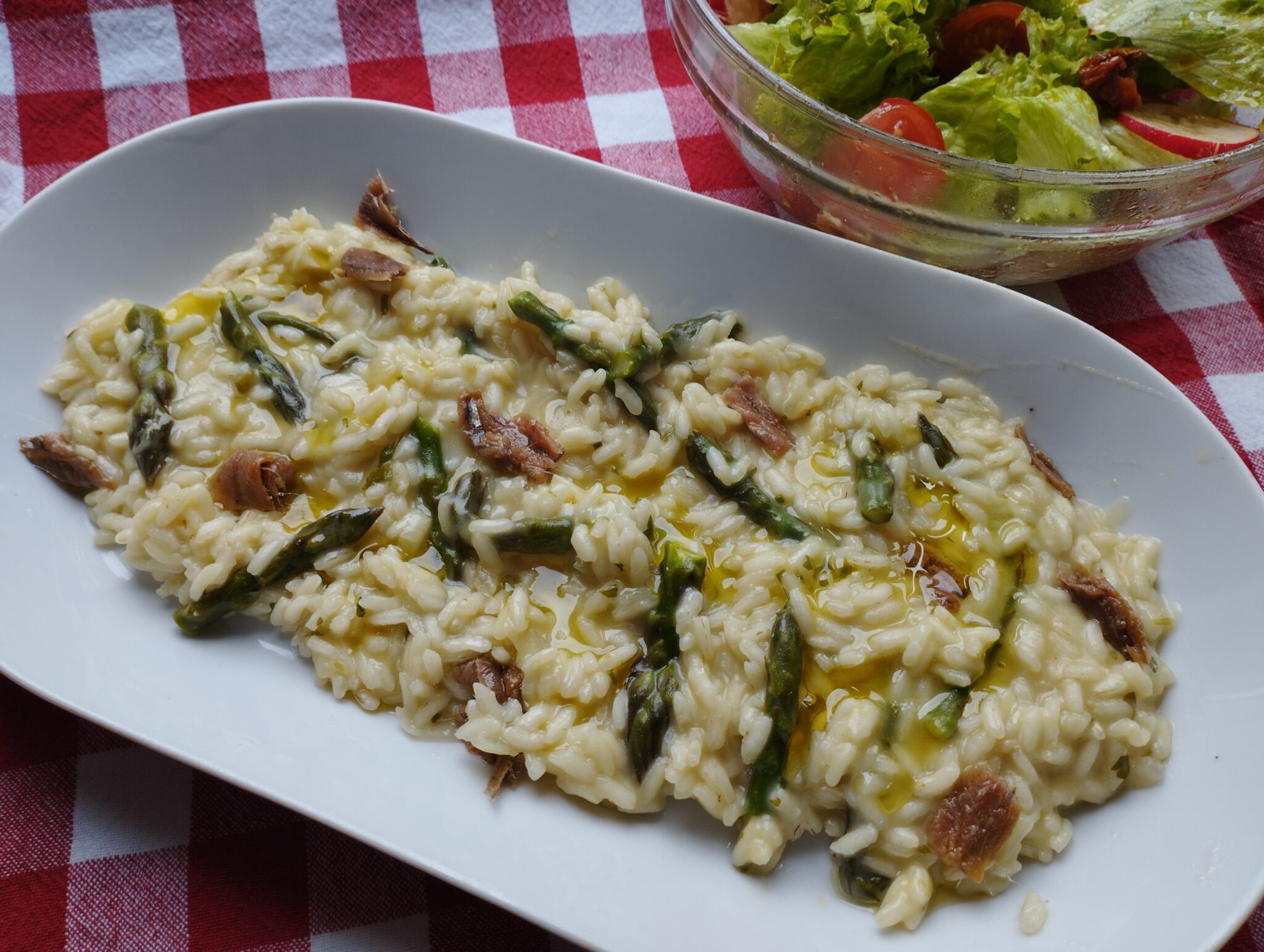 Iz ribarnica Brač kod kuće je najbolje – Rižot sa šparogama i slanim ...