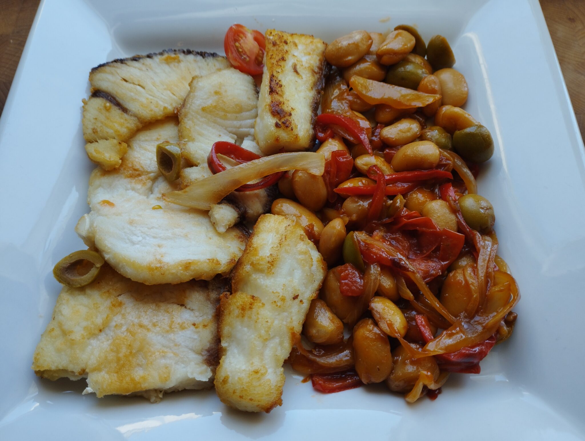 Iz gastro ribarnica Brač kod kuće je najbolje – Morski pas modrulj s ...